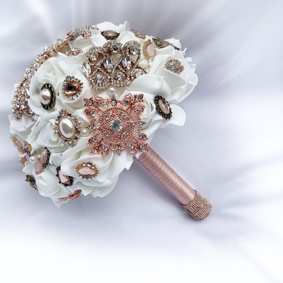 Hand Crafted | Accessories | Small Bedazzled Bouquet Flower Girl ...